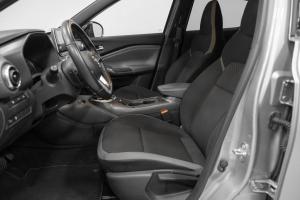 Pelēks Nissan Juke 2021 Viļņa, ar dzinēja tilpumu 1.00 L un nobraukumu 60 tūkst. km par 15500 €, foto 6 vietnē AUTOMOTO.COM.LV