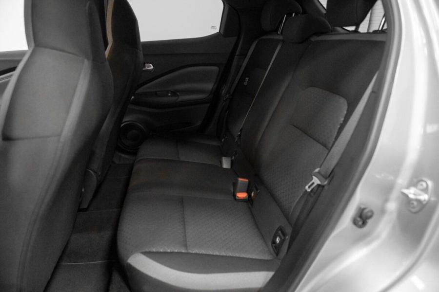 Pelēks Nissan Juke 2021 Viļņa, ar dzinēja tilpumu 1.00 L un nobraukumu 60 tūkst. km par 15500 €, foto 7 vietnē AUTOMOTO.COM.LV