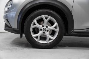 Pelēks Nissan Juke 2021 Viļņa, ar dzinēja tilpumu 1.00 L un nobraukumu 60 tūkst. km par 15500 €, foto 19 vietnē AUTOMOTO.COM.LV