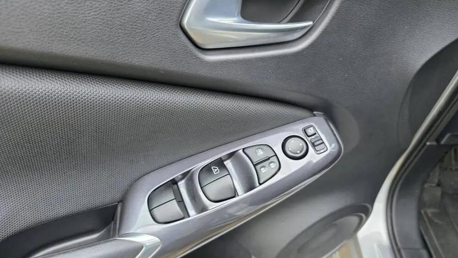 Pelēks Nissan Juke 2022 Rīga, ar dzinēja tilpumu 1.00 L un nobraukumu 100 tūkst. km par 13350 €, foto 14 vietnē AUTOMOTO.COM.LV