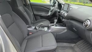 Pelēks Nissan Juke 2022 Rīga, ar dzinēja tilpumu 1.00 L un nobraukumu 100 tūkst. km par 13350 €, foto 26 vietnē AUTOMOTO.COM.LV