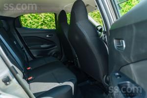 Pelēks Nissan Juke 2022 Rīga, ar dzinēja tilpumu 1.00 L un nobraukumu 84 tūkst. km par 13650 €, foto 14 vietnē AUTOMOTO.COM.LV