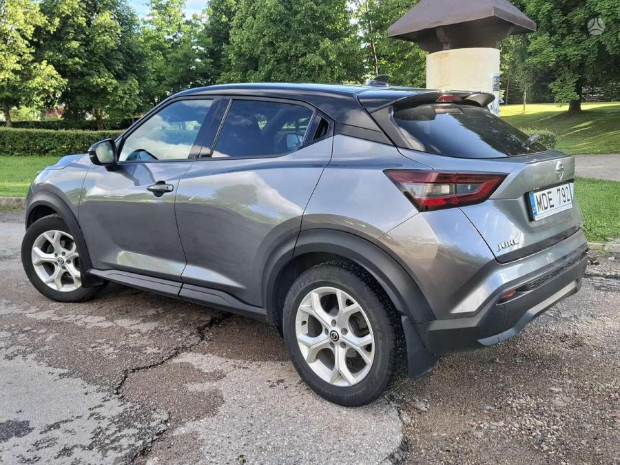 Grey Nissan Juke 2022 in Utena, with an engine capacity of 1.00 L and mileage of 109 thousand km for 13400 €, photo 7 on AUTOMOTO.COM.LV