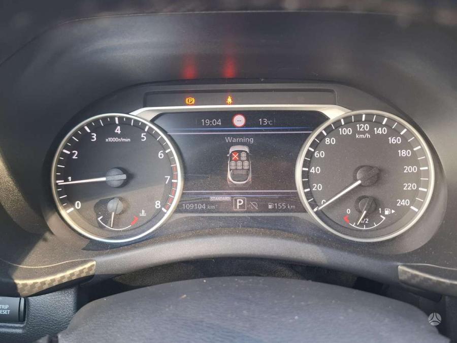 Grey Nissan Juke 2022 in Utena, with an engine capacity of 1.00 L and mileage of 109 thousand km for 13400 €, photo 11 on AUTOMOTO.COM.LV