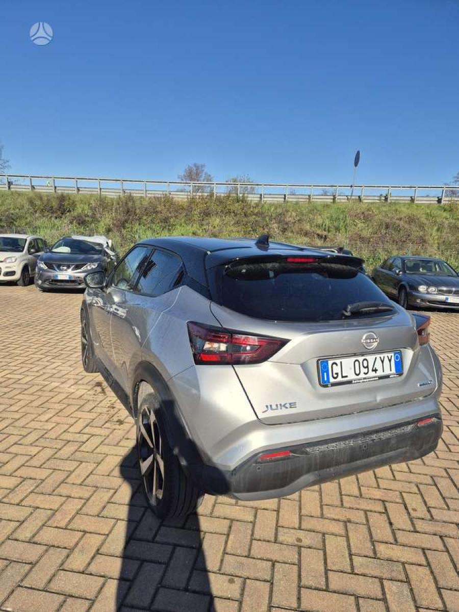 Grey Nissan Juke 2023 in Panevezys, with an engine capacity of 1.60 L and mileage of 140 thousand km for 16200 €, photo 5 on AUTOMOTO.COM.LV