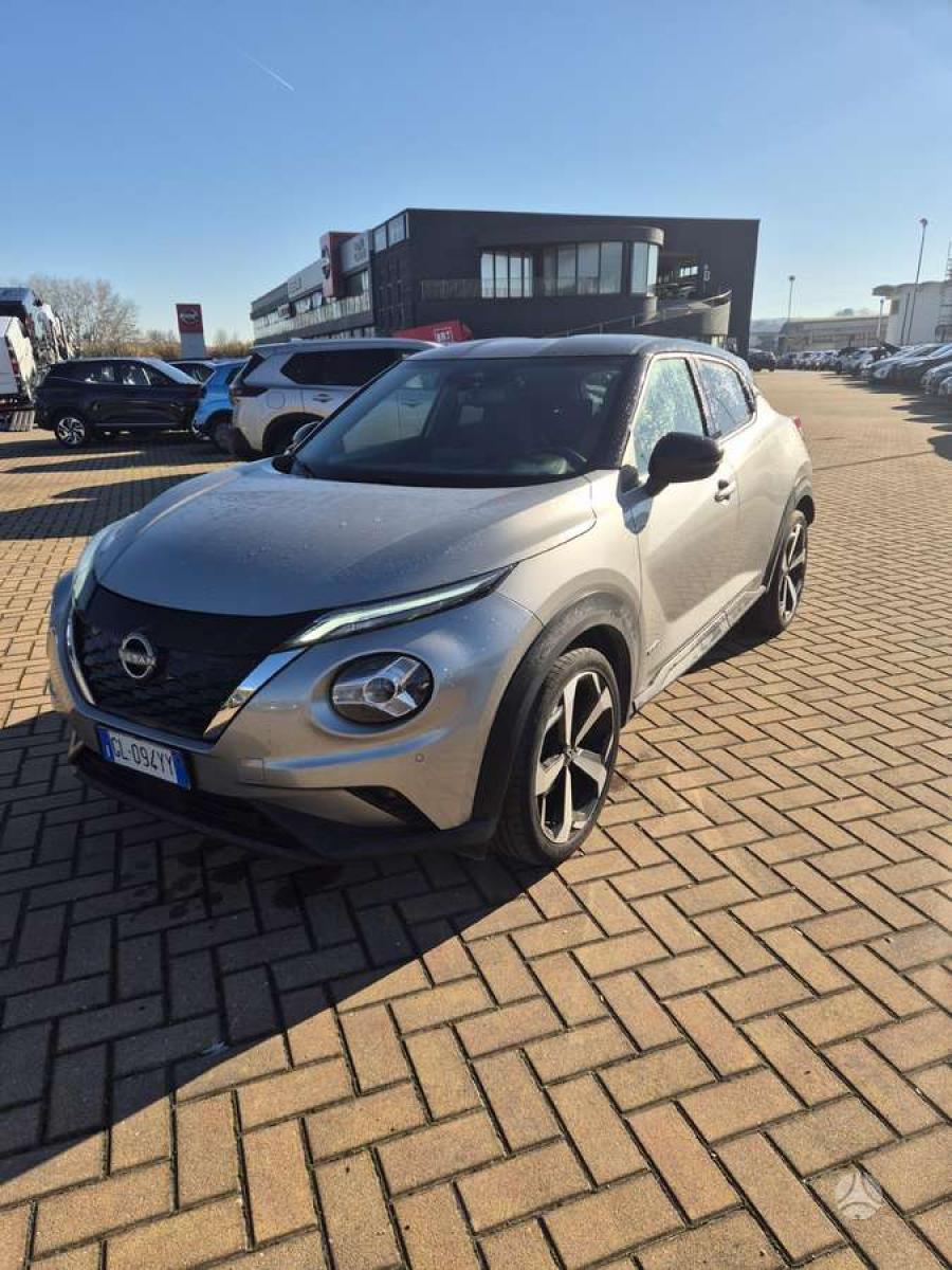 Grey Nissan Juke 2023 in Panevezys, with an engine capacity of 1.60 L and mileage of 140 thousand km for 16200 €, photo 8 on AUTOMOTO.COM.LV