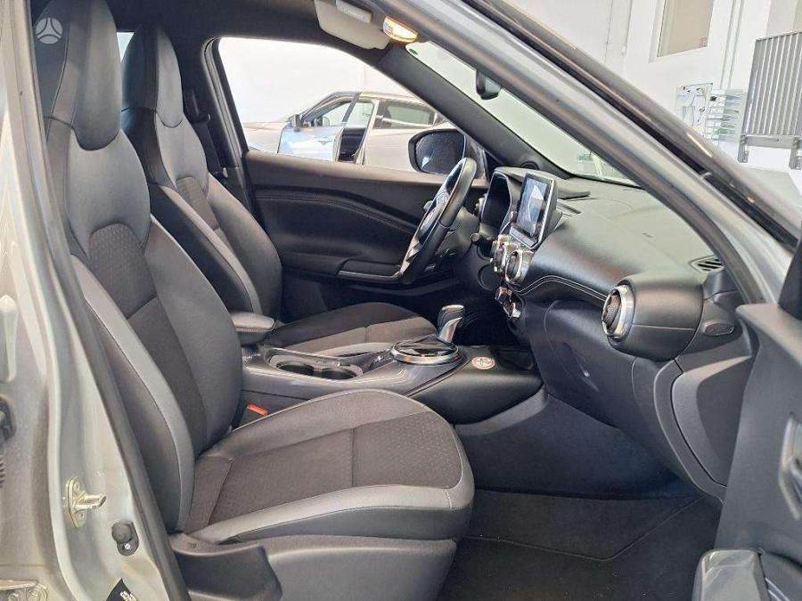 Grey Nissan Juke 2023 in Vilnius, with an engine capacity of 1.00 L and mileage of 57 thousand km for 17775 €, photo 9 on AUTOMOTO.COM.LV