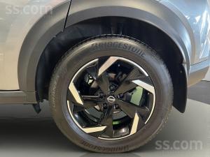 Pelēks Nissan Juke 2023 Rīga, ar dzinēja tilpumu 1.00 L un nobraukumu 36 tūkst. km par 17990 €, foto 18 vietnē AUTOMOTO.COM.LV