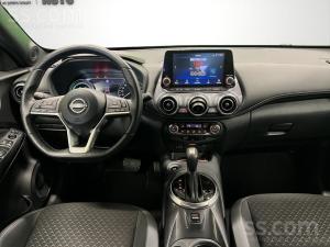 Grey Nissan Juke 2023 in Riga, with an engine capacity of 1.60 L and mileage of 16 thousand km for 19490 €, photo 15 on AUTOMOTO.COM.LV