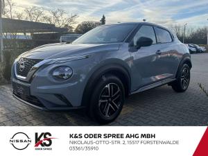 Grey Nissan Juke 2024 in Kaunas, with an engine capacity of 1.00 L and mileage of 14 thousand km for 24450 €, photo  on AUTOMOTO.COM.LV