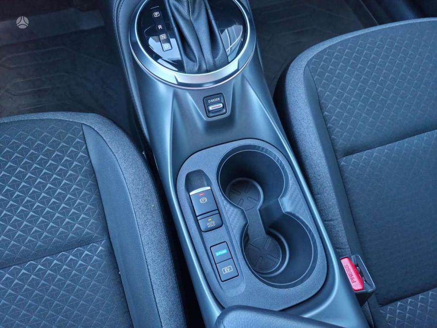 Pelēks Nissan Juke 2024 Viļņa, ar dzinēja tilpumu 1.60 L un nobraukumu 19 tūkst. km par 22500 €, foto 22 vietnē AUTOMOTO.COM.LV