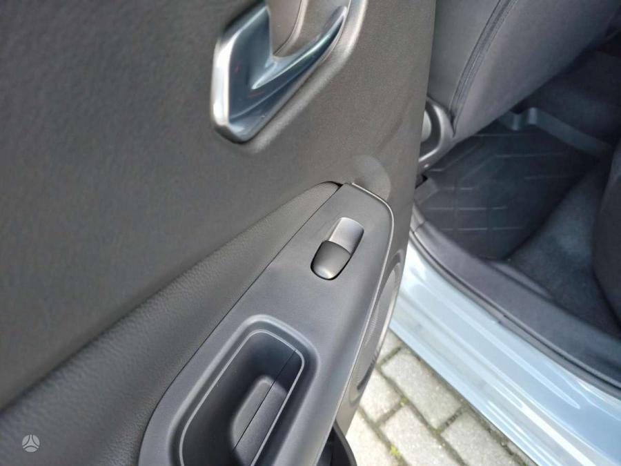 Pelēks Nissan Juke 2024 Viļņa, ar dzinēja tilpumu 1.60 L un nobraukumu 19 tūkst. km par 22500 €, foto 24 vietnē AUTOMOTO.COM.LV