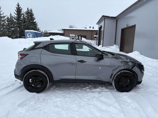 Pelēks Nissan Juke 2025 Kelmė, ar dzinēja tilpumu 1.00 L un nobraukumu 5 tūkst. km par 6750 €, foto 2 vietnē AUTOMOTO.COM.LV