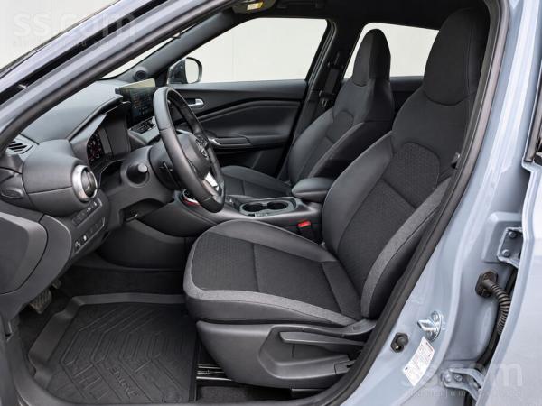 Nissan Juke 2025 in Riga on AUTOMOTO.COM.LV Grey Nissan Juke 2025 in Riga, with an engine capacity of 1.00 L and mileage of 37 thousand km for 21990 €, photo 8 on AUTOMOTO.COM.LV