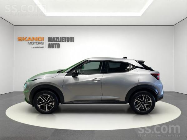 Nissan Juke 2025 in Riga on AUTOMOTO.COM.LV Grey Nissan Juke 2025 in Riga, with an engine capacity of 1.00 L and mileage of 42 thousand km for 19990 €, photo 4 on AUTOMOTO.COM.LV