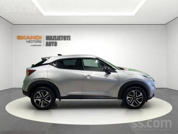 Nissan Juke 2025 in Riga on AUTOMOTO.COM.LV Grey Nissan Juke 2025 in Riga, with an engine capacity of 1.00 L and mileage of 42 thousand km for 19990 €, photo 8 on AUTOMOTO.COM.LV