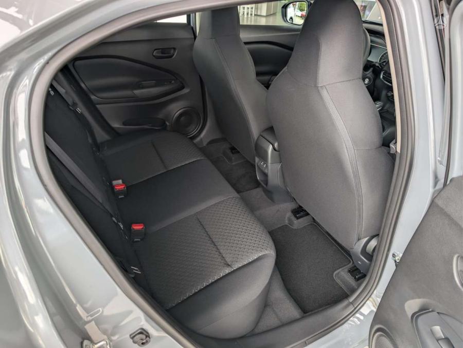 Grey Nissan Juke 2026 in Vilnius, with an engine capacity of 1.00 L and mileage of 0 thousand km for 20590 €, photo 20 on AUTOMOTO.COM.LV
