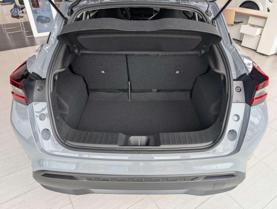 Grey Nissan Juke 2026 in Vilnius, with an engine capacity of 1.00 L and mileage of 0 thousand km for 20590 €, photo 21 on AUTOMOTO.COM.LV