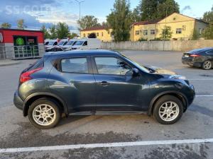Grey Nissan Juke 2012 in Riga, with an engine capacity of 1.60 L and mileage of 175 thousand km for 5880 €, photo 4 on AUTOMOTO.COM.LV