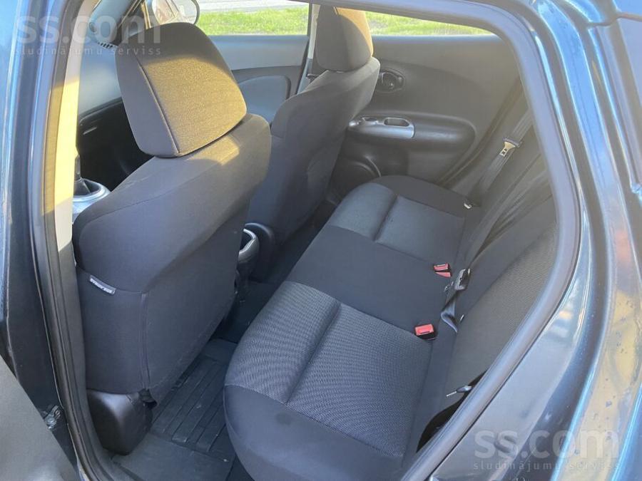 Grey Nissan Juke 2012 in Riga, with an engine capacity of 1.60 L and mileage of 175 thousand km for 5880 €, photo 12 on AUTOMOTO.COM.LV