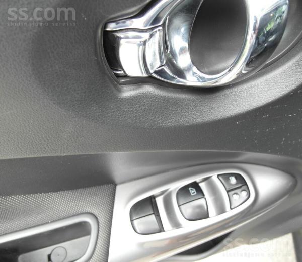 Pelēks Nissan Juke 2012 Rīga, ar dzinēja tilpumu 1.60 L un nobraukumu 149 tūkst. km par 4950 €, foto 7 vietnē AUTOMOTO.COM.LV