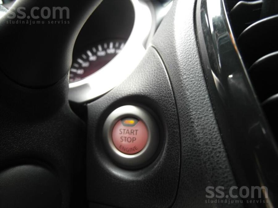 Grey Nissan Juke 2012 in Riga, with an engine capacity of 1.60 L and mileage of 149 thousand km for 4950 €, photo 15 on AUTOMOTO.COM.LV