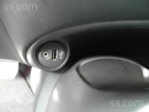 Grey Nissan Juke 2012 in Riga, with an engine capacity of 1.60 L and mileage of 149 thousand km for 4950 €, photo 20 on AUTOMOTO.COM.LV