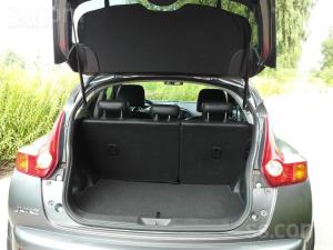 Grey Nissan Juke 2012 in Riga, with an engine capacity of 1.60 L and mileage of 149 thousand km for 4950 €, photo 28 on AUTOMOTO.COM.LV