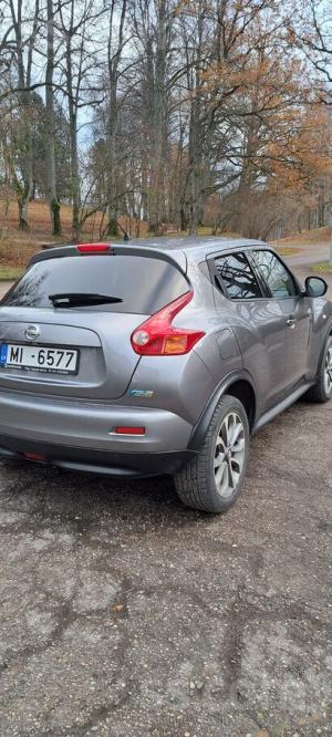 Grey Nissan Juke 2013 in Talsi, with an engine capacity of 1.50 L and mileage of 201 thousand km for 5650 €, photo 3 on AUTOMOTO.COM.LV