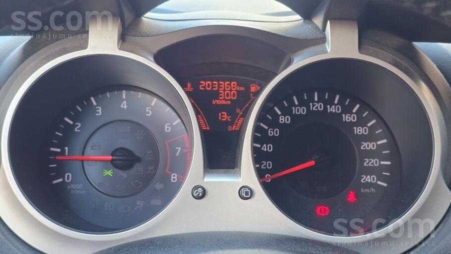 Pelēks Nissan Juke 2013 Jelgava, ar dzinēja tilpumu 1.60 L un nobraukumu 0 tūkst. km par 4490 €, foto 21 vietnē AUTOMOTO.COM.LV