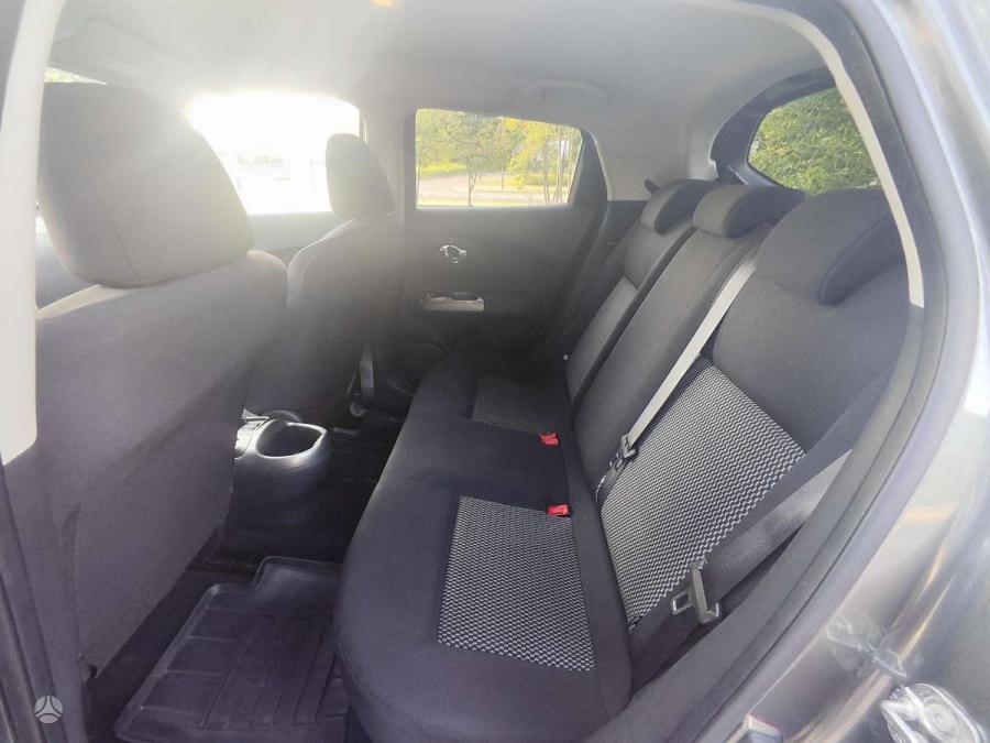 Pelēks Nissan Juke 2017 Kauņa, ar dzinēja tilpumu 1.60 L un nobraukumu 78 tūkst. km par 10900 €, foto 13 vietnē AUTOMOTO.COM.LV