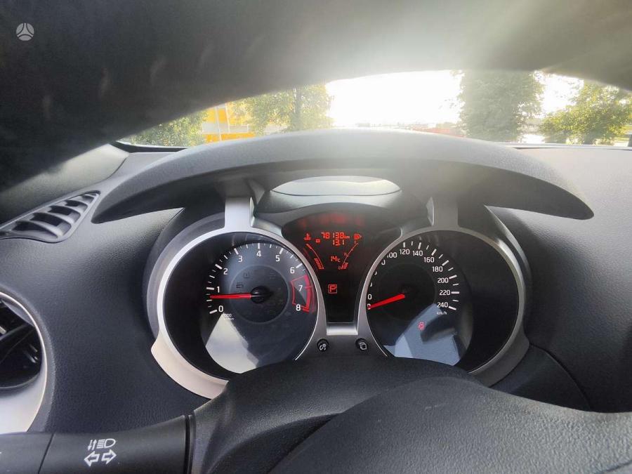 Pelēks Nissan Juke 2017 Kauņa, ar dzinēja tilpumu 1.60 L un nobraukumu 78 tūkst. km par 10900 €, foto 15 vietnē AUTOMOTO.COM.LV