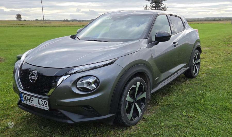Pelēks Nissan Juke 2023 Raseiniai, ar dzinēja tilpumu 1.60 L un nobraukumu 36 tūkst. km par 20500 €, foto 1 vietnē AUTOMOTO.COM.LV