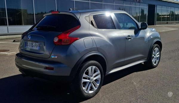 Grey Nissan Juke 2011 in Panevezys, with an engine capacity of 1.50 L and mileage of 190 thousand km for 3900 €, photo 3 on AUTOMOTO.COM.LV