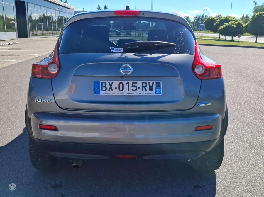 Grey Nissan Juke 2011 in Panevezys, with an engine capacity of 1.50 L and mileage of 190 thousand km for 3900 €, photo 5 on AUTOMOTO.COM.LV