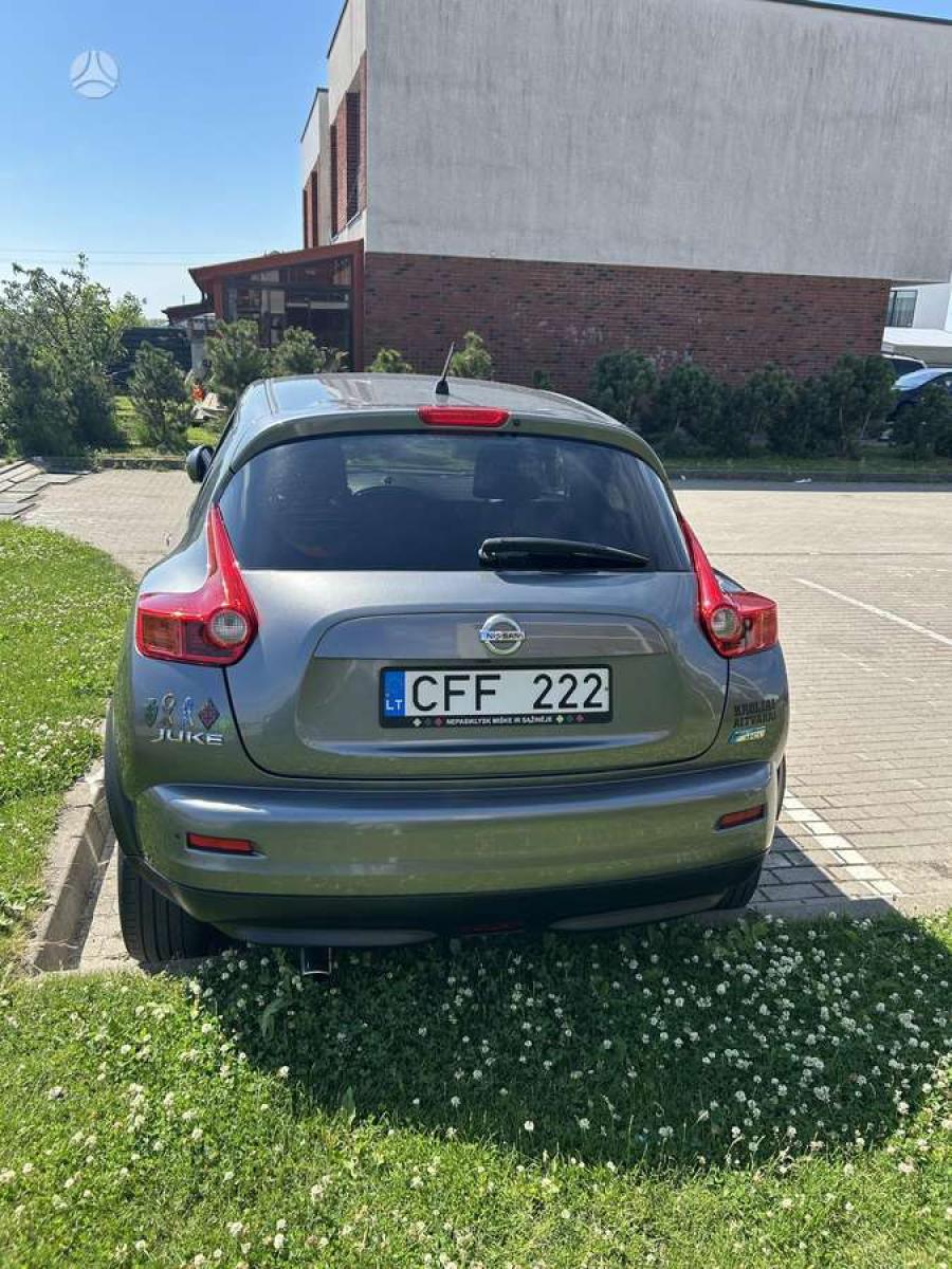 Grey Nissan Juke 2012 in Klaipeda, with an engine capacity of 1.46 L and mileage of 202 thousand km for 3900 €, photo 5 on AUTOMOTO.COM.LV