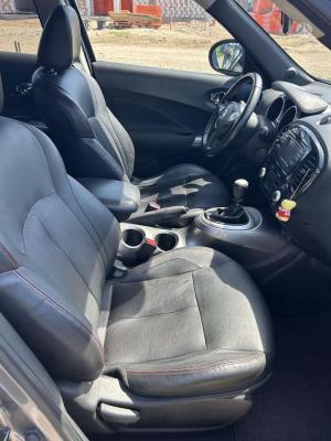 Grey Nissan Juke 2012 in Klaipeda, with an engine capacity of 1.46 L and mileage of 202 thousand km for 3900 €, photo 9 on AUTOMOTO.COM.LV