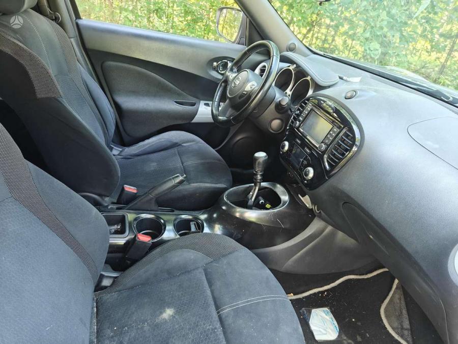 Grey Nissan Juke 2015 in Anyksciai, with an engine capacity of 1.46 L and mileage of 257 thousand km for 2750 €, photo 25 on AUTOMOTO.COM.LV