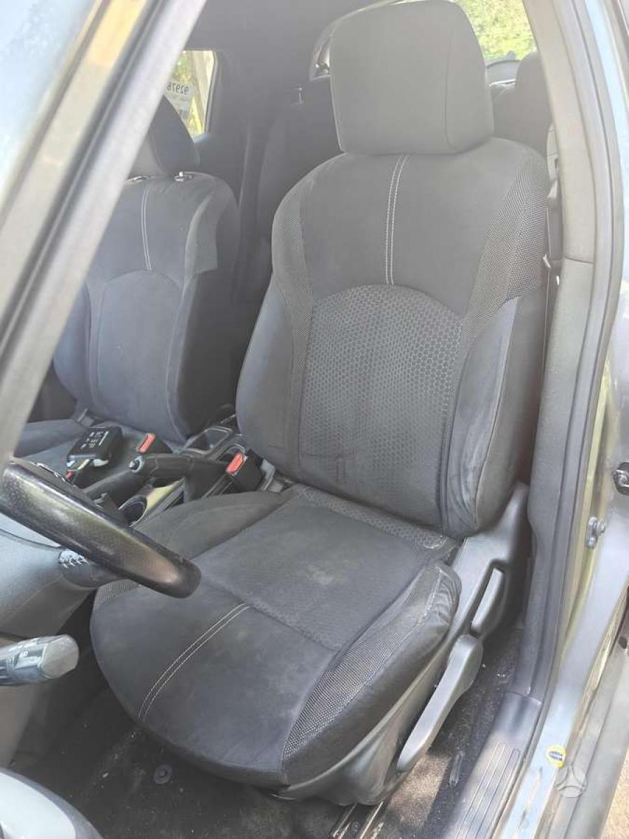 Grey Nissan Juke 2015 in Anyksciai, with an engine capacity of 1.46 L and mileage of 257 thousand km for 2750 €, photo 30 on AUTOMOTO.COM.LV