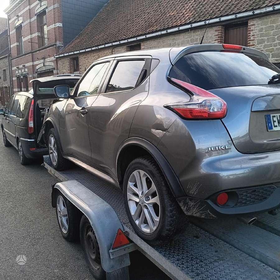 Grey Nissan Juke 2018 in Ukmerge, with an engine capacity of 1.46 L and mileage of 158 thousand km for 3700 €, photo 3 on AUTOMOTO.COM.LV
