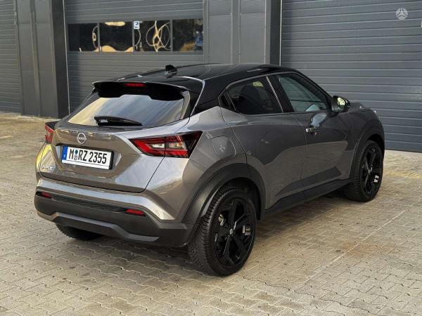 Pelēks Nissan Juke 2025 Klaipėda, ar dzinēja tilpumu 1.00 L un nobraukumu 9 tūkst. km par 18450 €, foto 2 vietnē AUTOMOTO.COM.LV