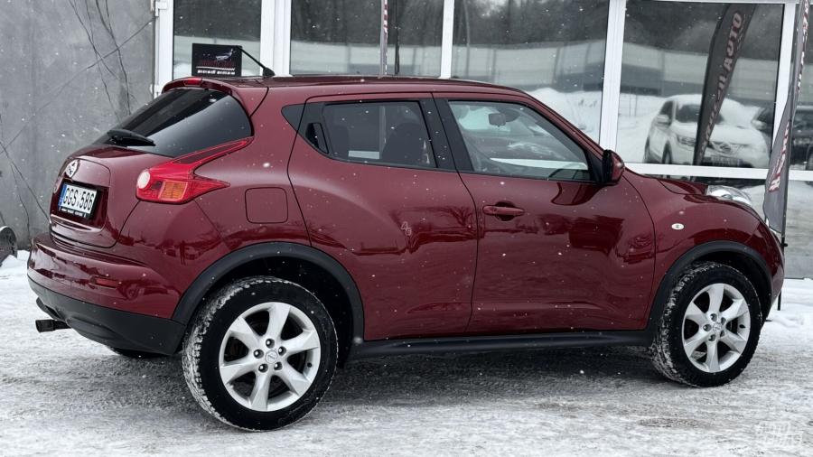 Sarkans Nissan Juke 2010 Radviliškis, ar dzinēja tilpumu 1.60 L un nobraukumu 135 tūkst. km par 4750 €, foto 8 vietnē AUTOMOTO.COM.LV