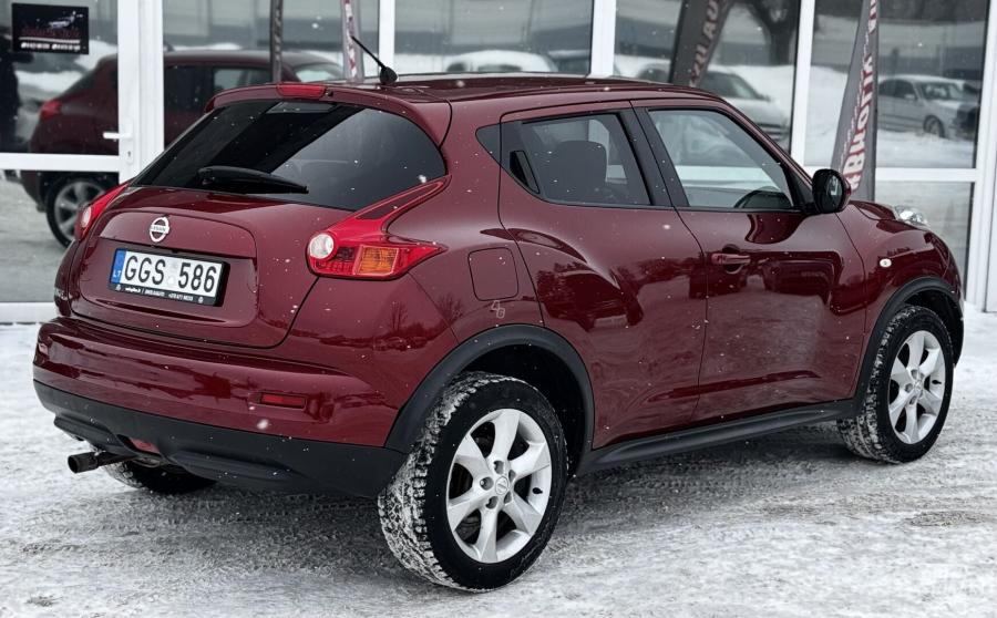 Sarkans Nissan Juke 2010 Radviliškis, ar dzinēja tilpumu 1.60 L un nobraukumu 135 tūkst. km par 4750 €, foto 12 vietnē AUTOMOTO.COM.LV