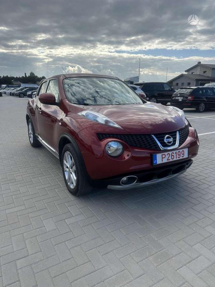 Red Nissan Juke 2010 in Taurage, with an engine capacity of 1.62 L and mileage of 223 thousand km for 4500 €, photo 1 on AUTOMOTO.COM.LV