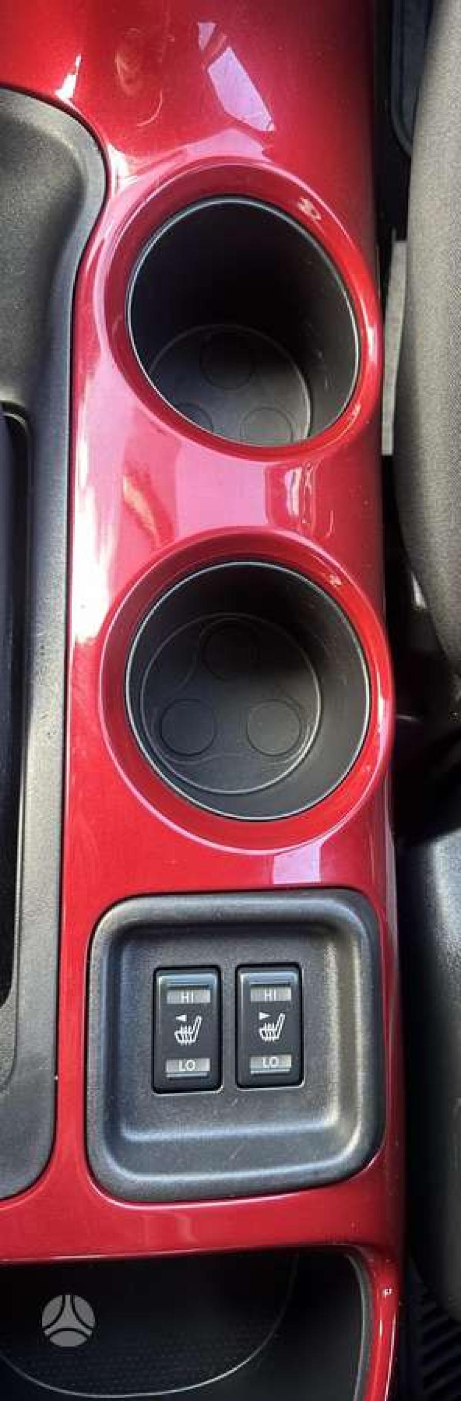 Red Nissan Juke 2010 in Taurage, with an engine capacity of 1.62 L and mileage of 223 thousand km for 4500 €, photo 15 on AUTOMOTO.COM.LV