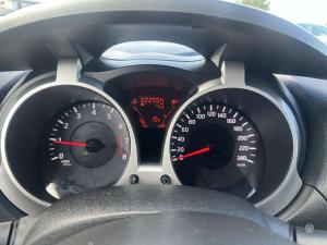 Red Nissan Juke 2010 in Taurage, with an engine capacity of 1.62 L and mileage of 223 thousand km for 4500 €, photo 16 on AUTOMOTO.COM.LV