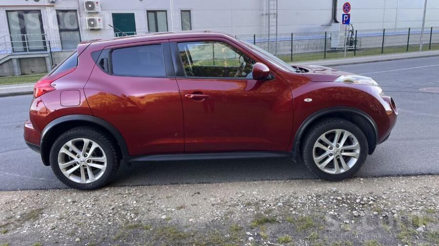 Sarkans Nissan Juke 2011 Rīga, ar dzinēja tilpumu 1.60 L un nobraukumu 191 tūkst. km par 5200 €, foto 3 vietnē AUTOMOTO.COM.LV