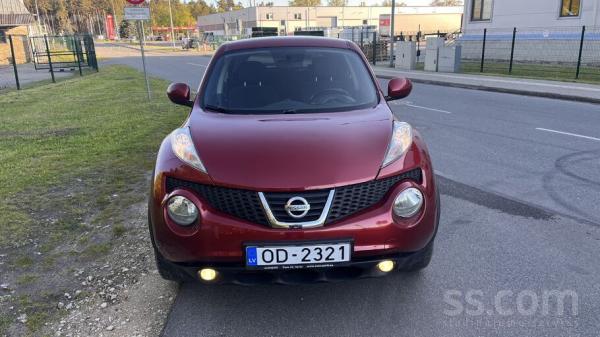 Sarkans Nissan Juke 2011 Rīga, ar dzinēja tilpumu 1.60 L un nobraukumu 191 tūkst. km par 5200 €, foto 8 vietnē AUTOMOTO.COM.LV