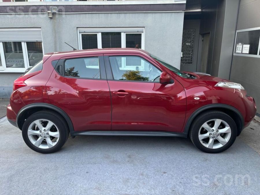 Sarkans Nissan Juke 2011 Rīga, ar dzinēja tilpumu 1.50 L un nobraukumu 229 tūkst. km par 3990 €, foto 1 vietnē AUTOMOTO.COM.LV
