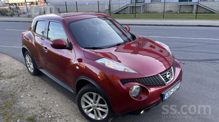 Red Nissan Juke 2011 in Riga, with an engine capacity of 1.60 L and mileage of 191 thousand km for 5300 €, photo 2 on AUTOMOTO.COM.LV
